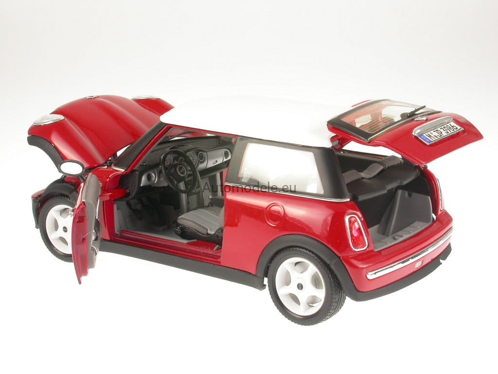 Mini Cooper New 2001 Bburago 1:18 - 12034 - Automodele.eu
